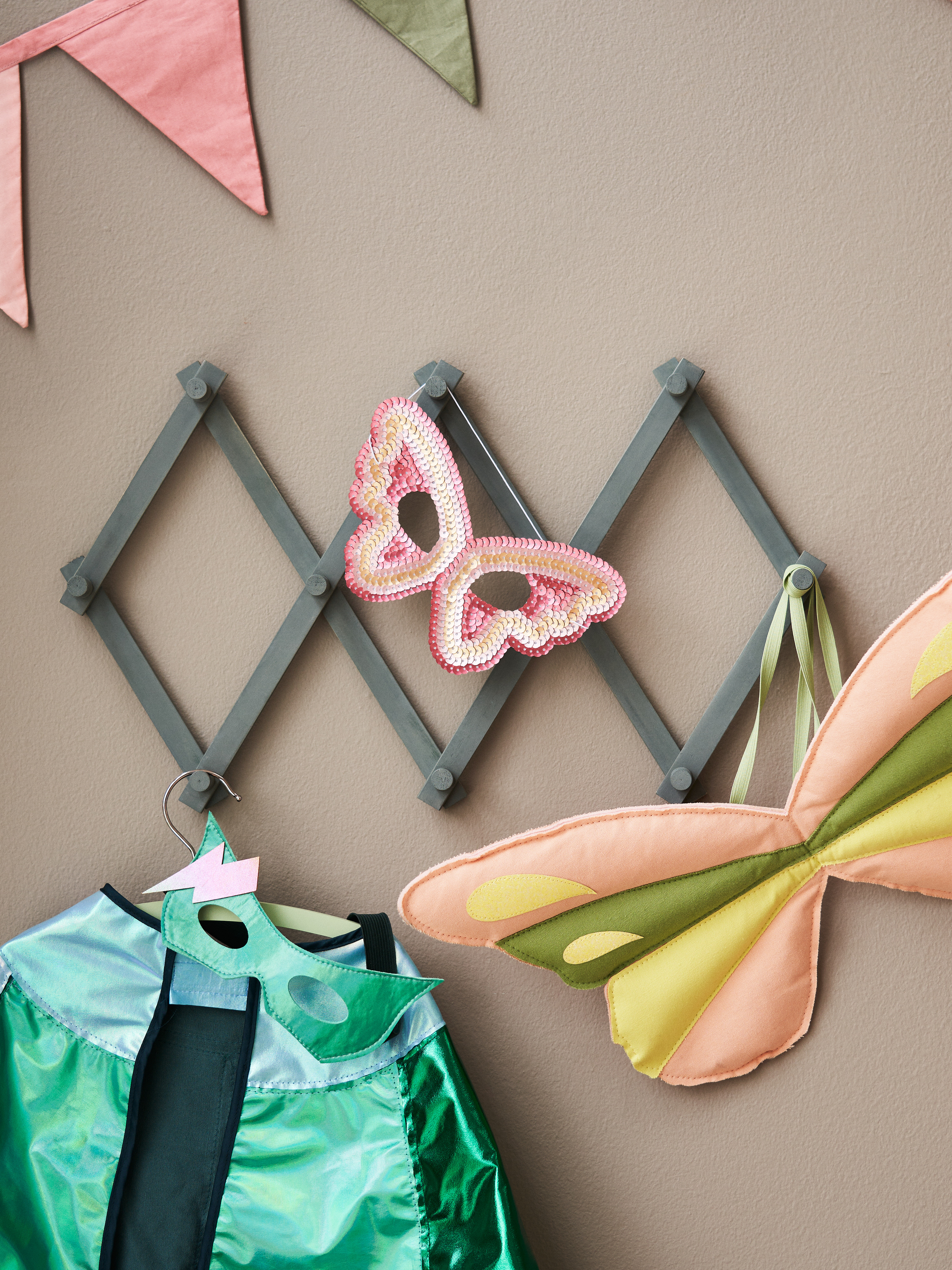 Adventurous costumes | Søstrene Grene