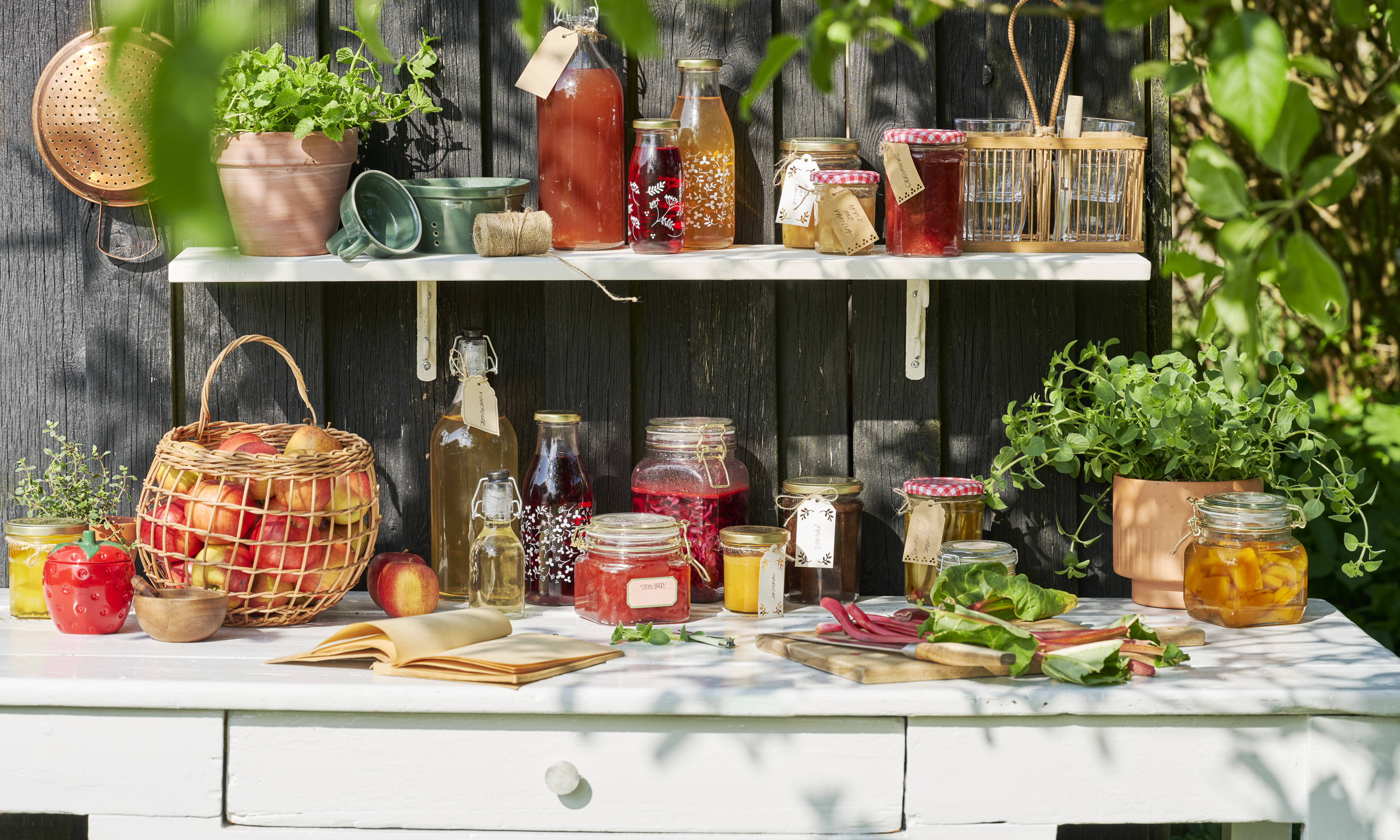 Útieldhús 2023 - Forsíða – Søstrene Grene á Íslandi