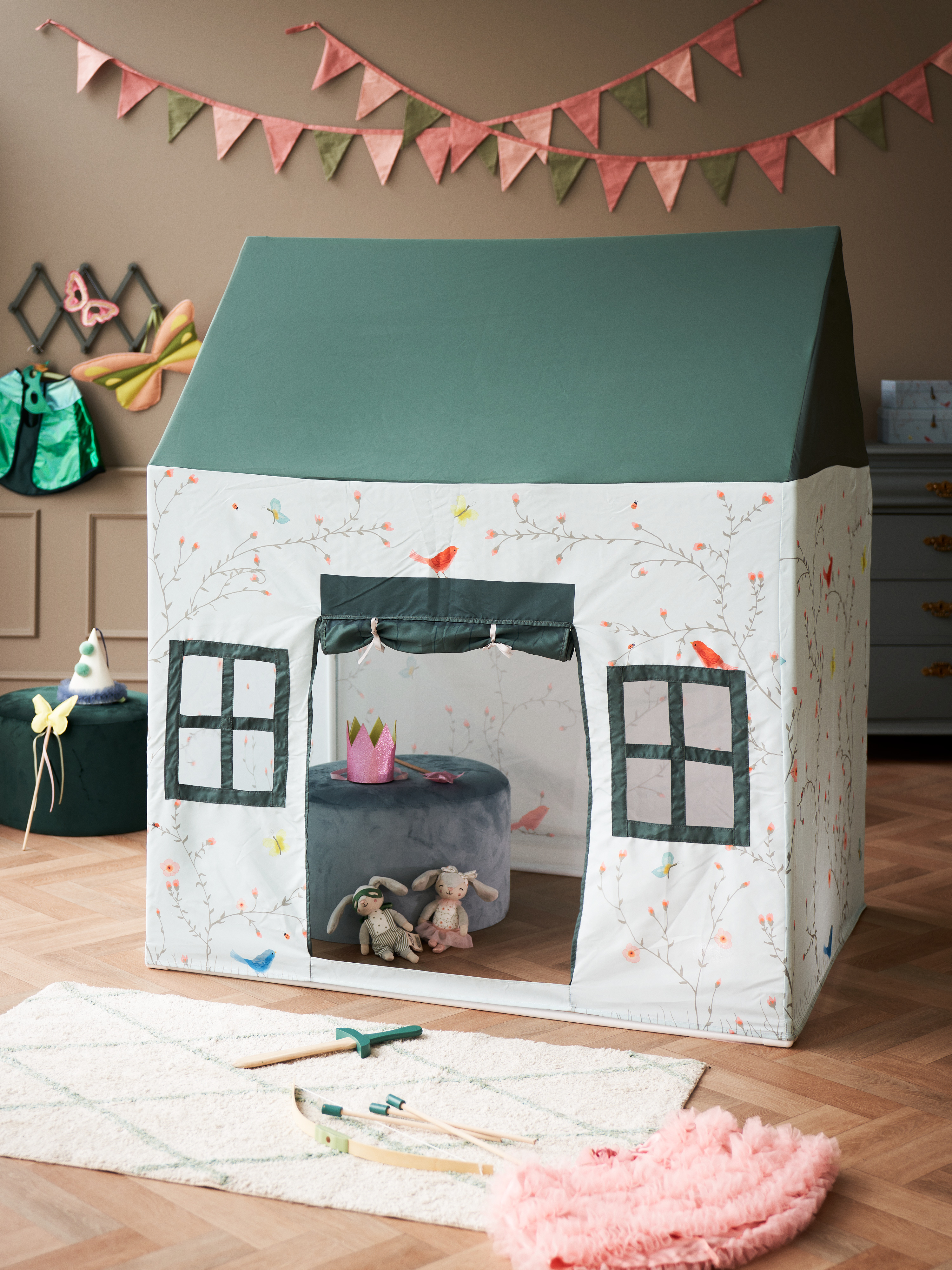 Adventurous costumes | Søstrene Grene